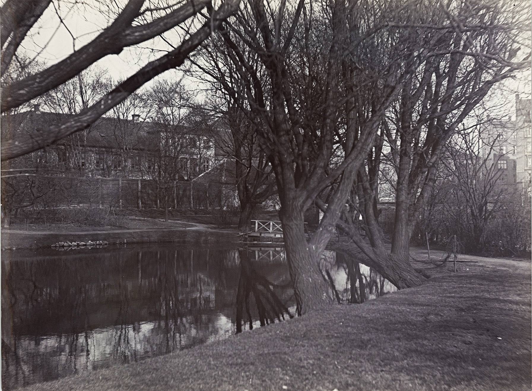 1908_Ladegaard_og_å – Ladegårdsåen